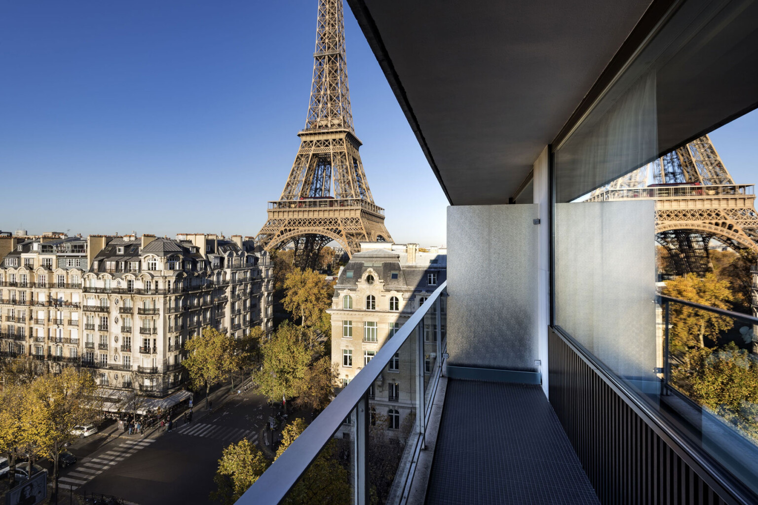 12 Best Eiffel Tower View Hotels in Paris for 2026 – HashCorner